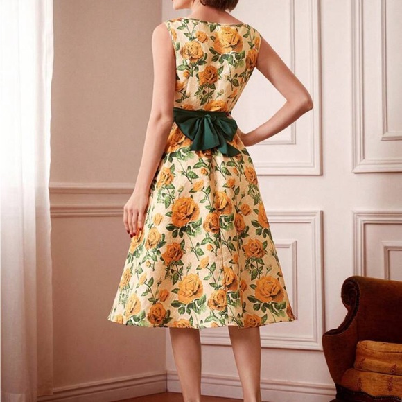 AA Collection | Dresses | Elegant Floral Print Belted Sleeveless Dress ...